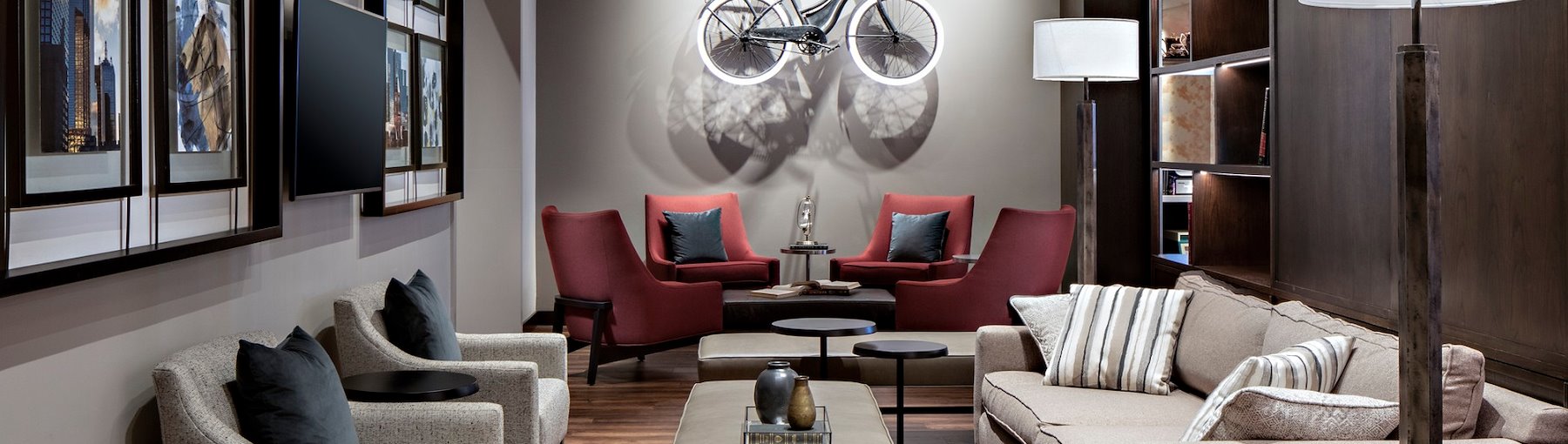 Home [www.theparlordallas.com]